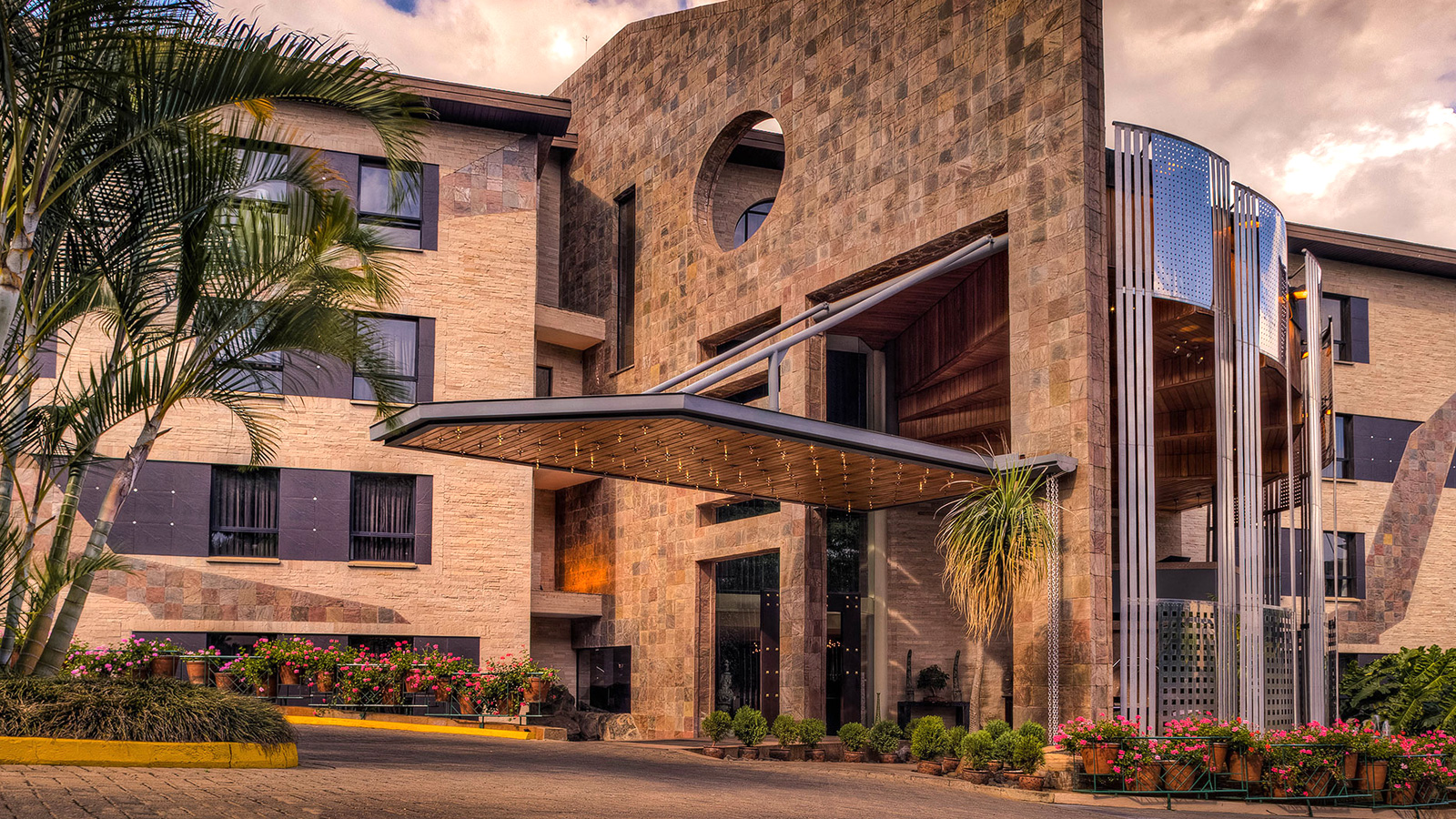 Tribe Hotel - World Rainbow Hotels