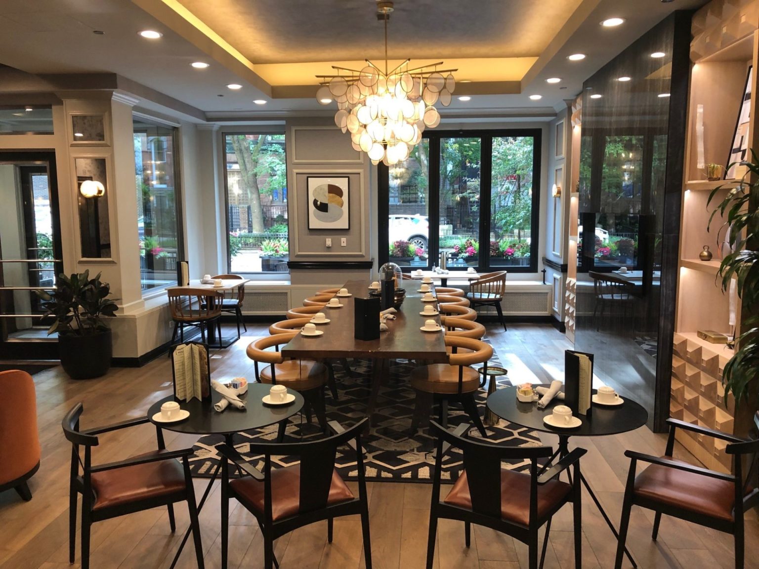 Claridge House is a gay and lesbian friendly hotel in Chicago