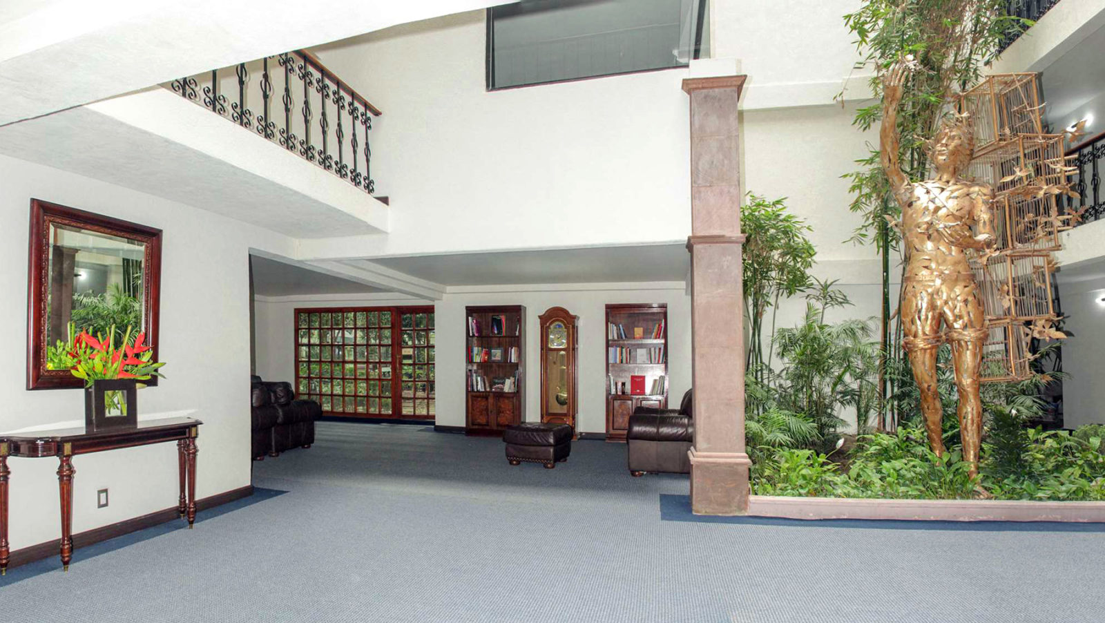 Radisson Hotel & Convention Center Toluca - World Rainbow Hotels